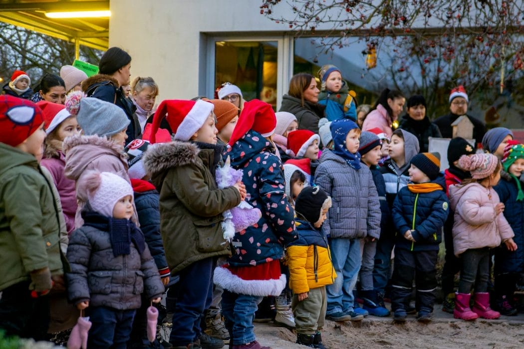 Besuch vom Nikolaus mit Engel – Jetzt Nikolaus buchen/mieten